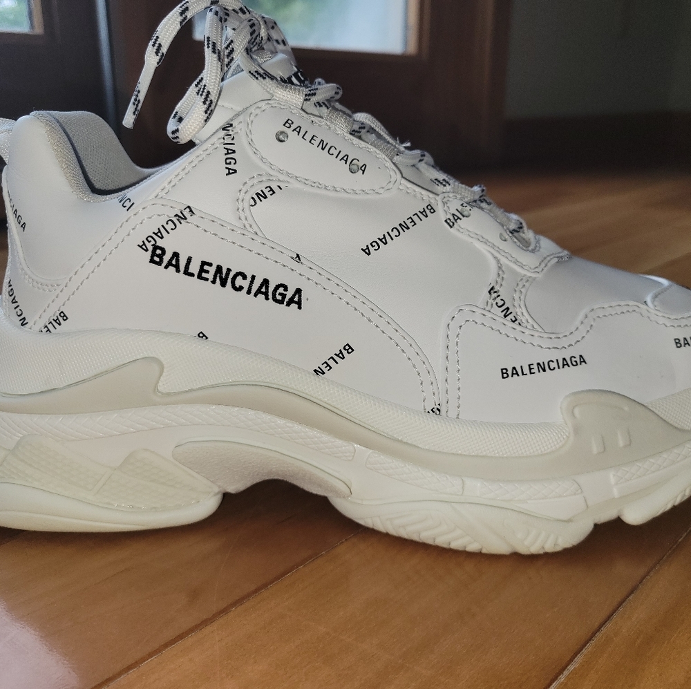 Balenciaga White Triple S Allover Logo Sneaker - Gem